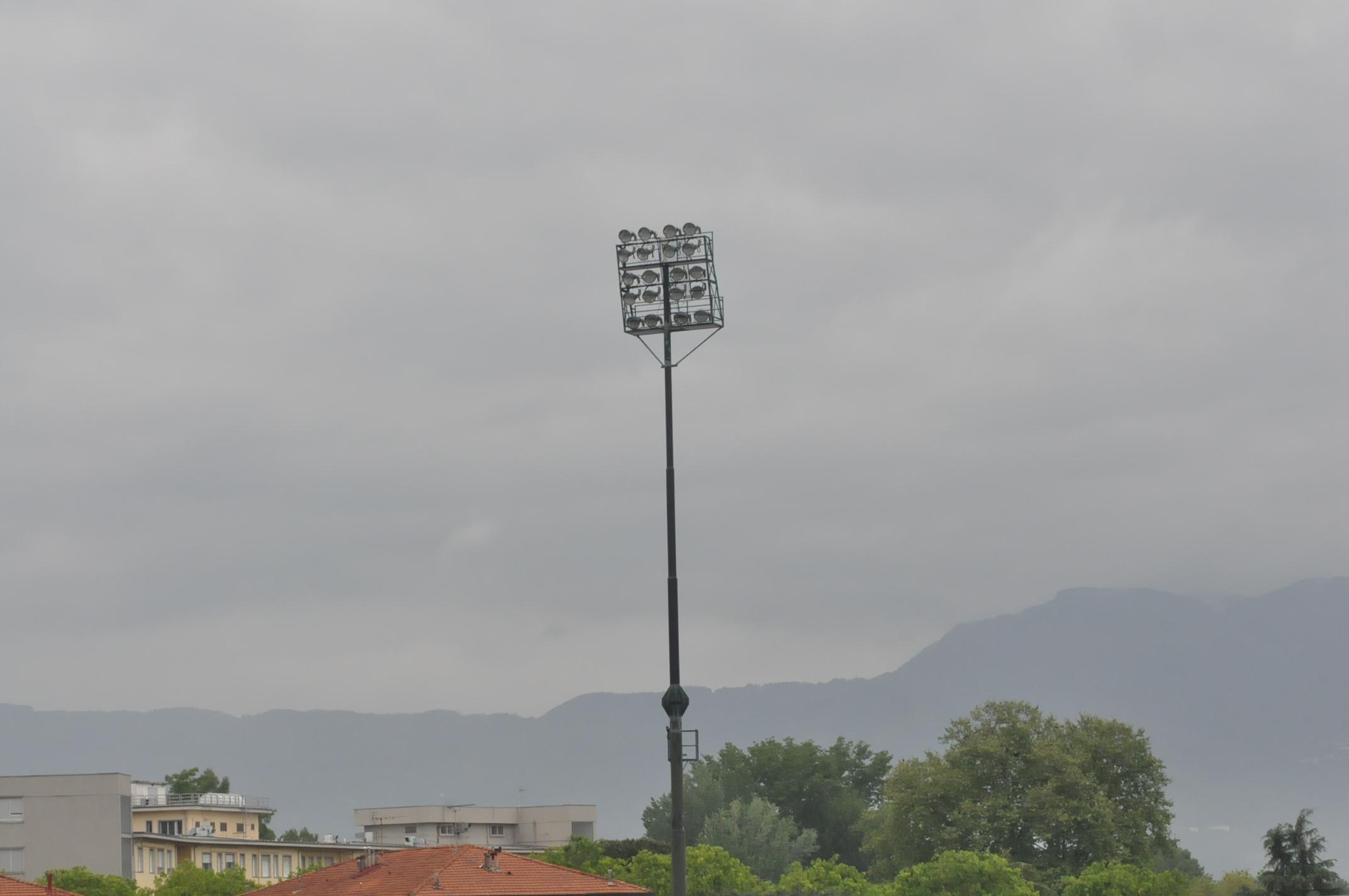 Torri faro, via libera al progetto del Comune e spunta l'ipotesi di un ... Torri faro, via libera al progetto del Comune e spunta l'ipotesi di un ...