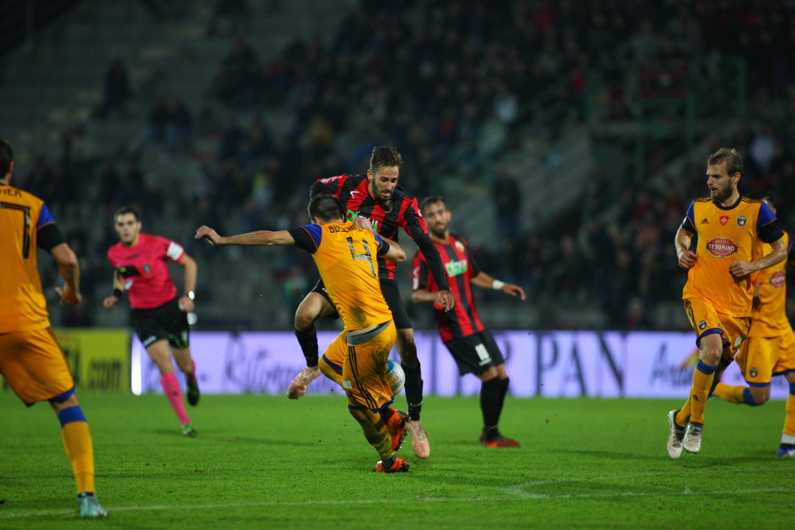 I rossoneri ci provano ma non pungono » Gazzetta Lucchese