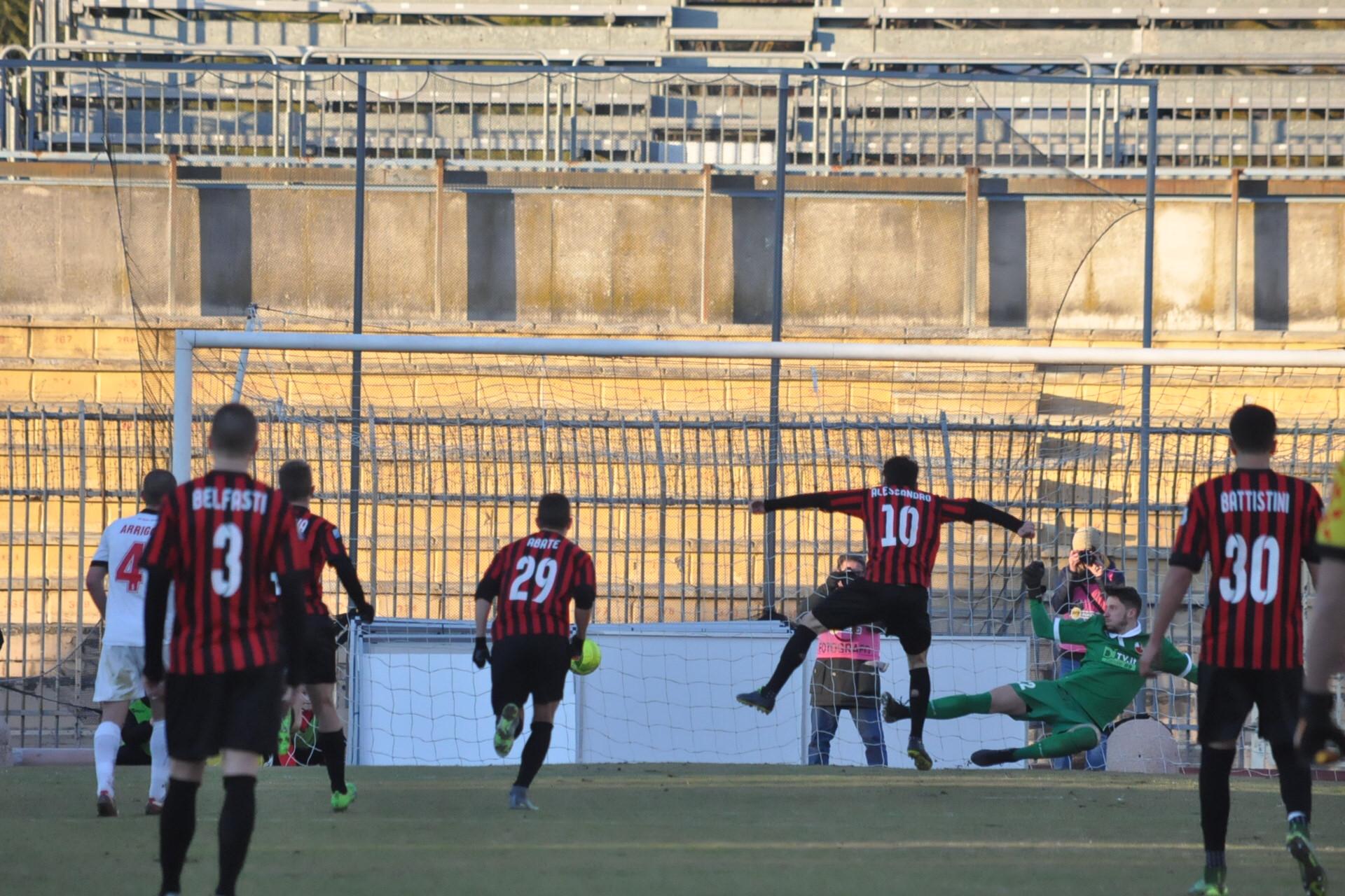 Pro Piacenza-Lucchese: 1-0 decide Alessandro » Gazzetta Lucchese
