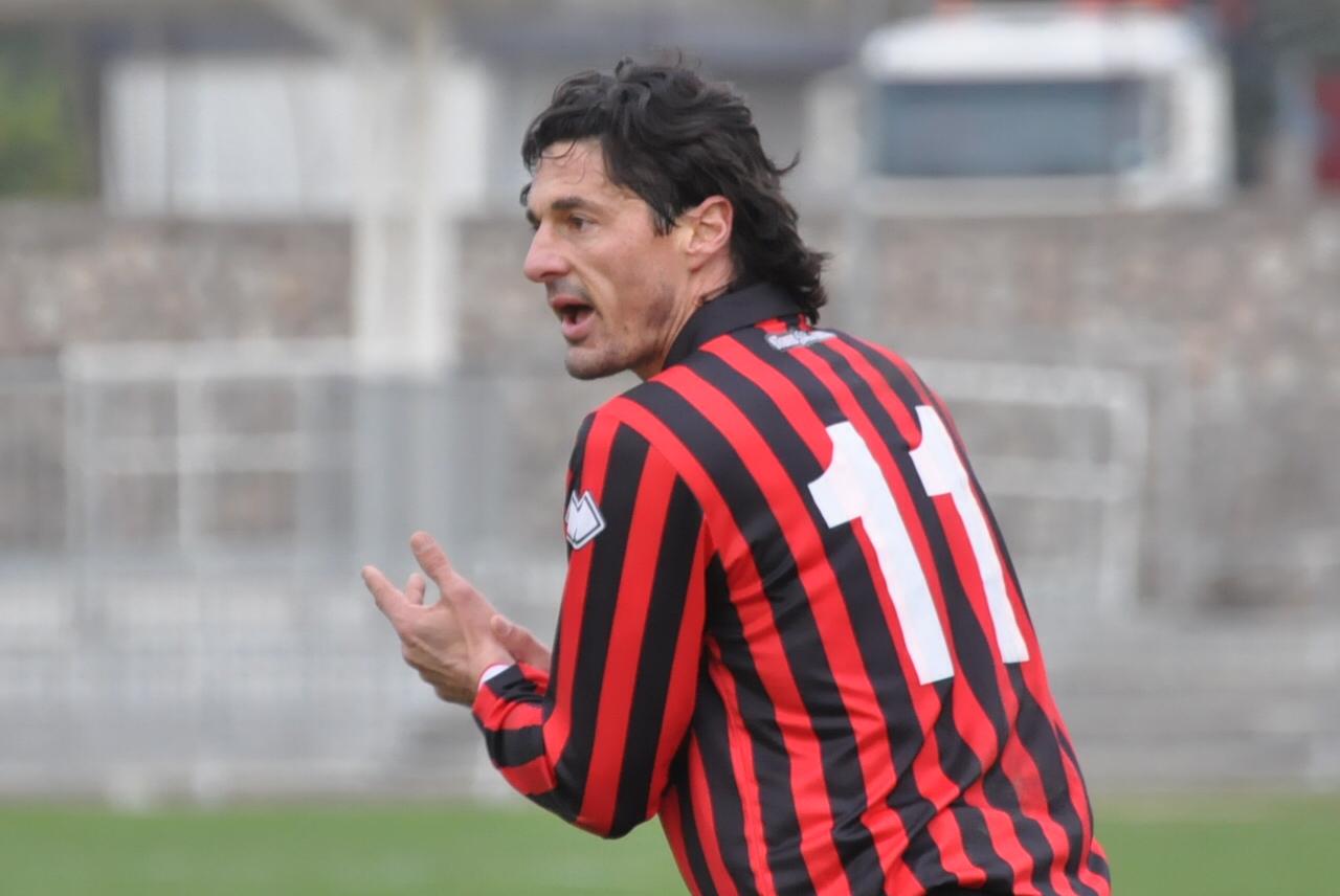 Clamoroso: bomber Francesconi torna a giocare » Gazzetta Lucchese