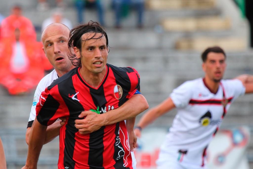 Anche Fanucchi accanto ai rossoneri: "A questi ragazzi andrebbe fatto ...