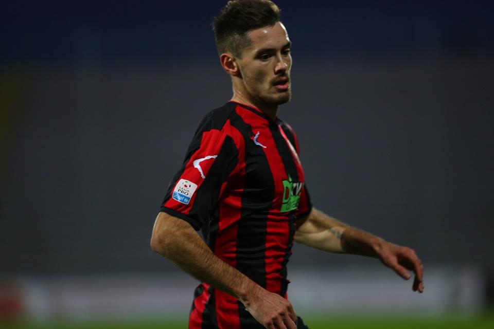 Si ferma Cecchini: per lui una distrazione all'adduttore destro ...